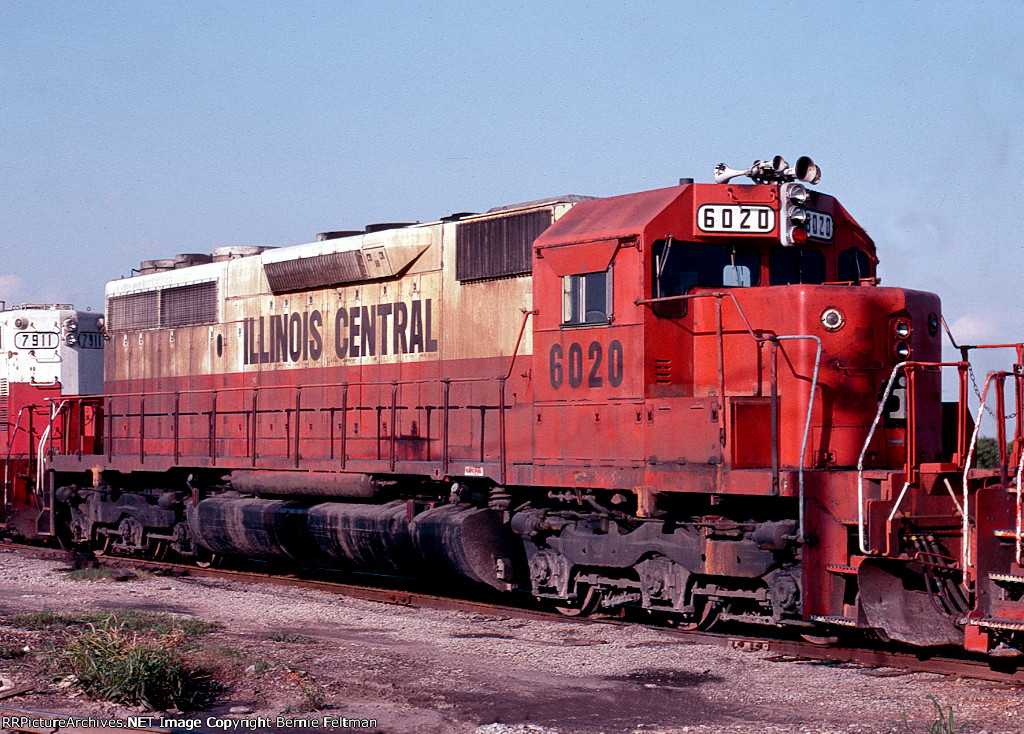 Illinois Central SD40A #6020 in East Thomas Yard